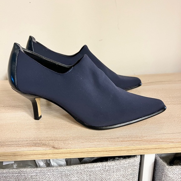 Donald J. Pliner | Shoes | Donald Pliner Black Stretch Fabric Leather ...